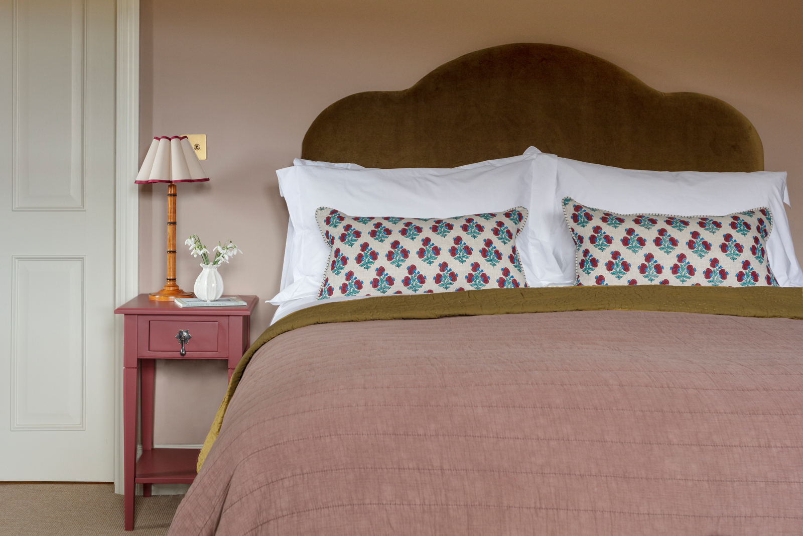 Stays - Kirkstyle Inn & Sportman's Rest